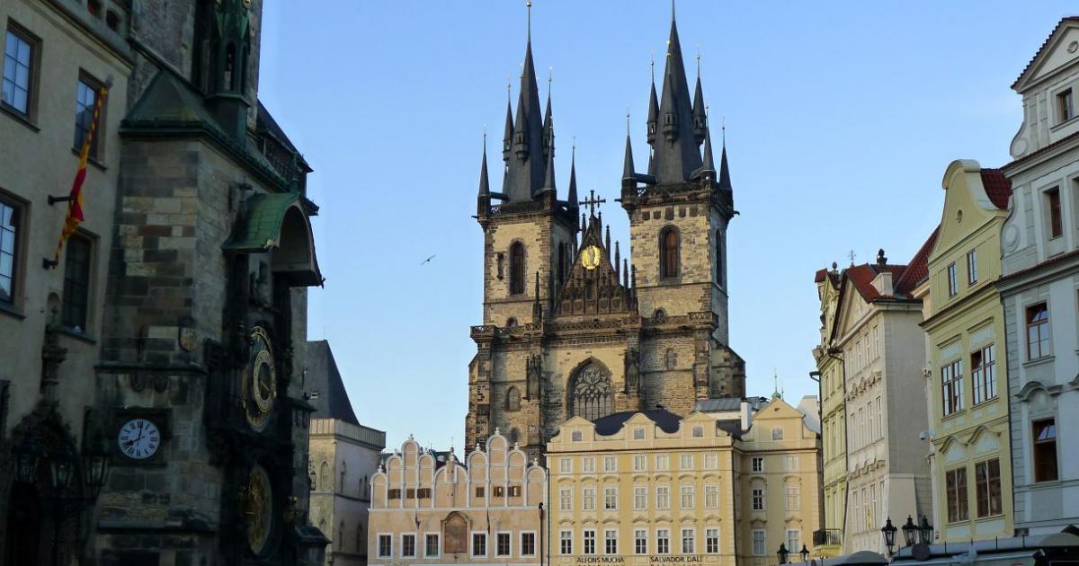 Týnský chrám - Jeden z nejvýznamnějších kostelů v Praze | Gigaplaces.com