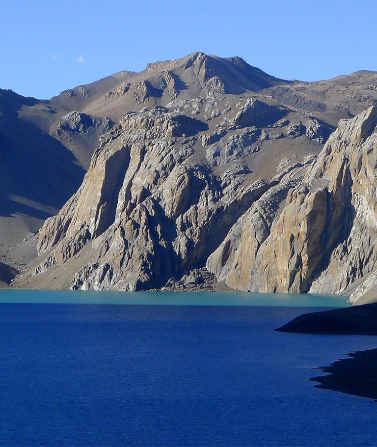 Trek to Tilicho lake - The most beautiful trip in Manang | Gigaplaces.com